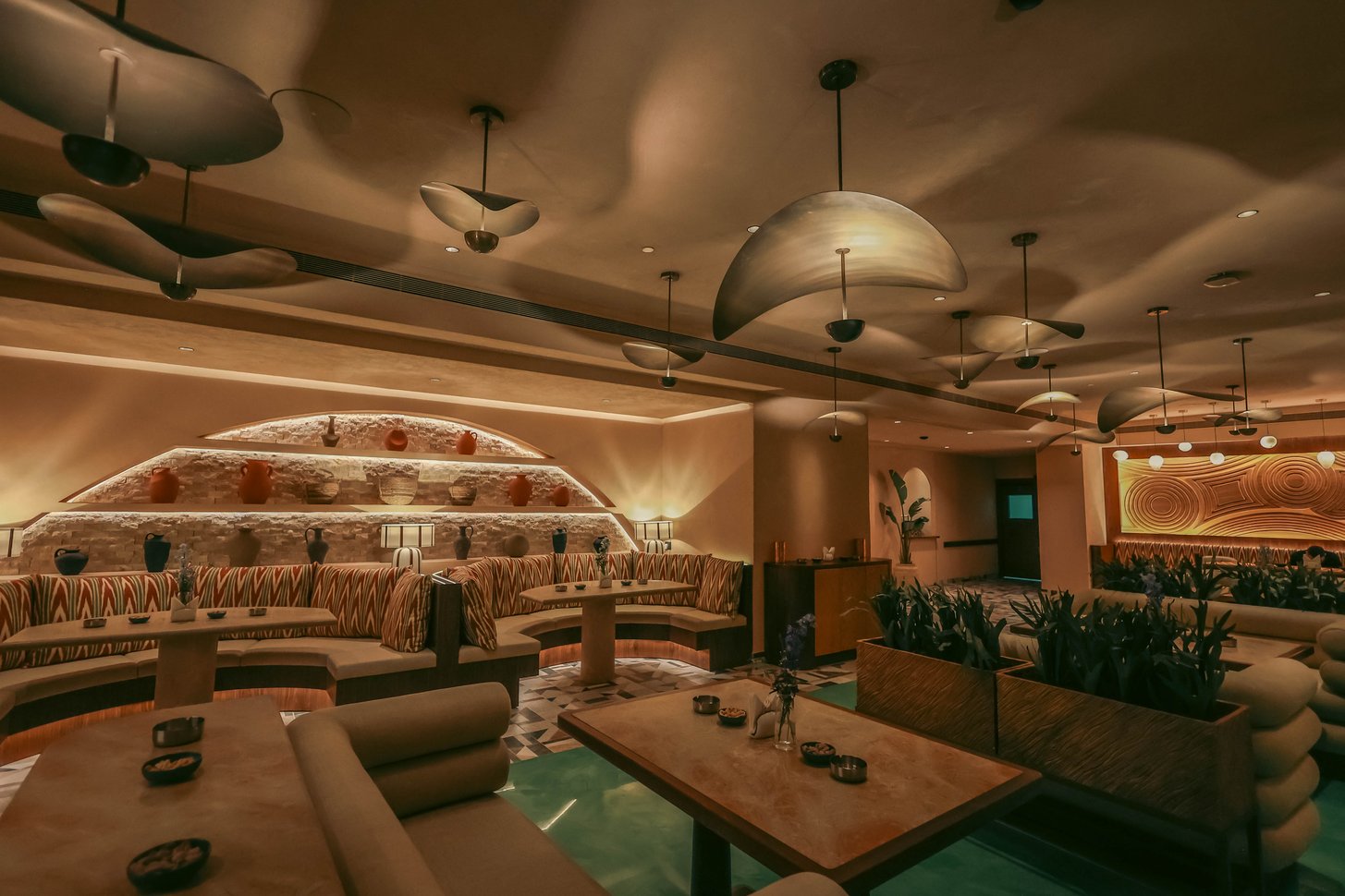 The TGP Guide: The Unwritten Rules of Fine Dining Restaurant Interior ...